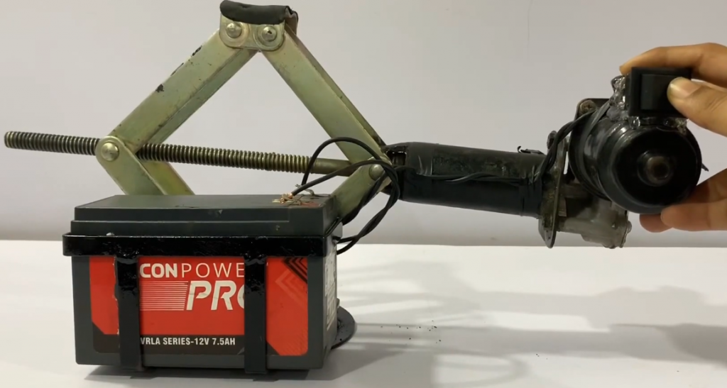 Motorized Car screw jack mechanical engineering final year Project ...